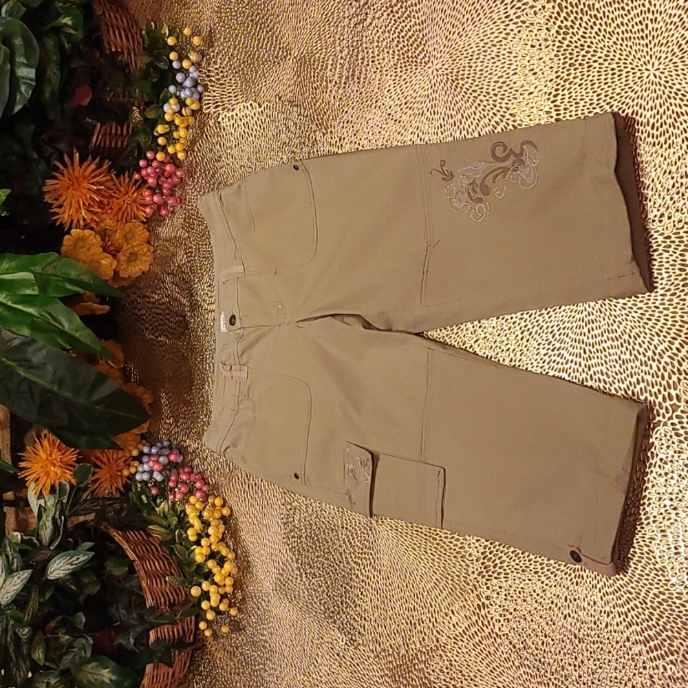 Cache Tan Capri Cargo Pants Tan & Gold Embroidery - Gem